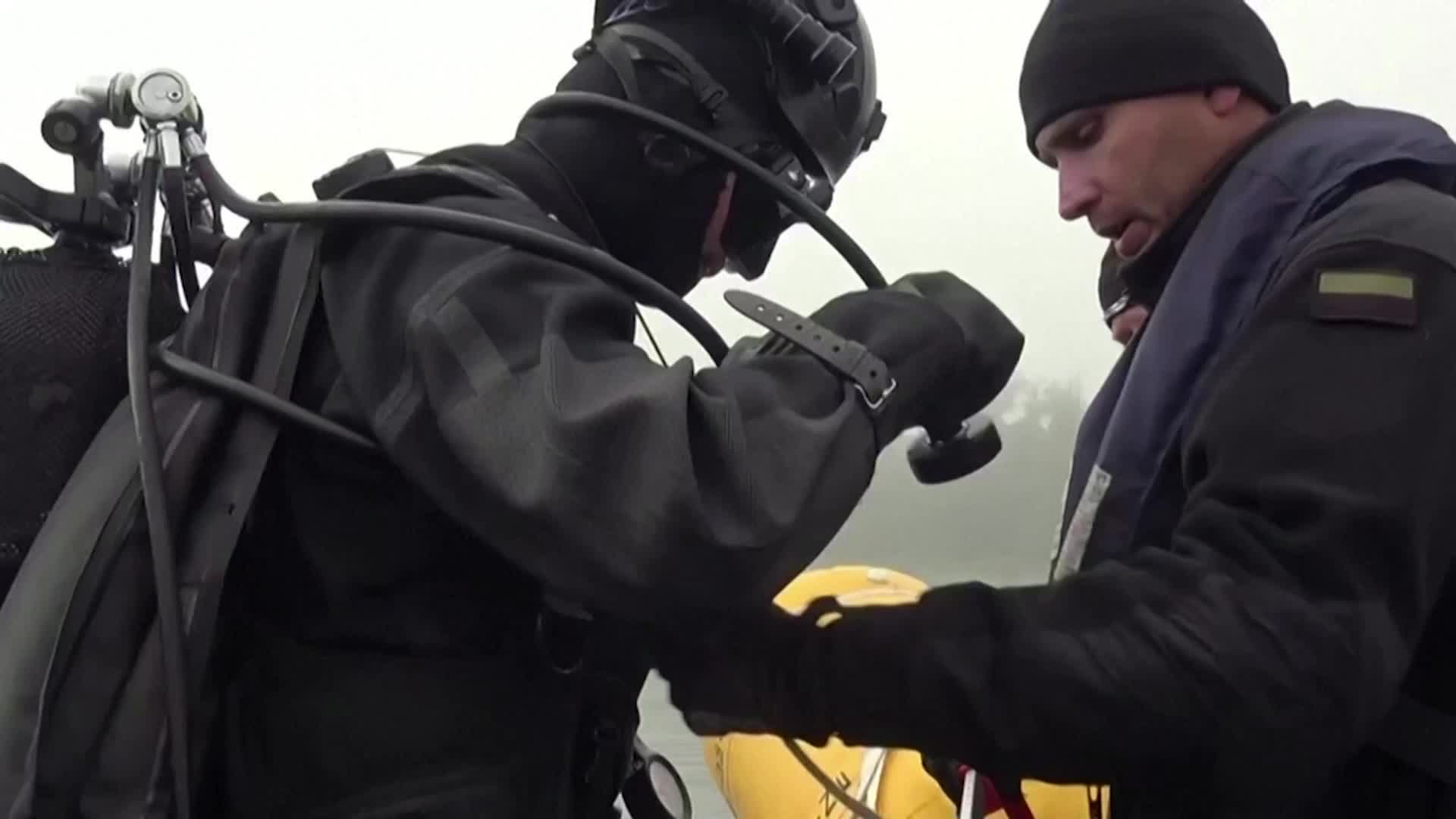 Divers Begin Defusing WWII ‘Earthquake Bomb’ - Videos from The Weather ...