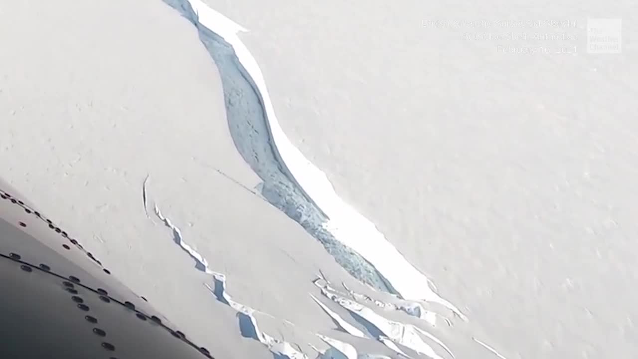 Iceberg the Size of L.A. Breaks Off - Videos from The Weather Channel