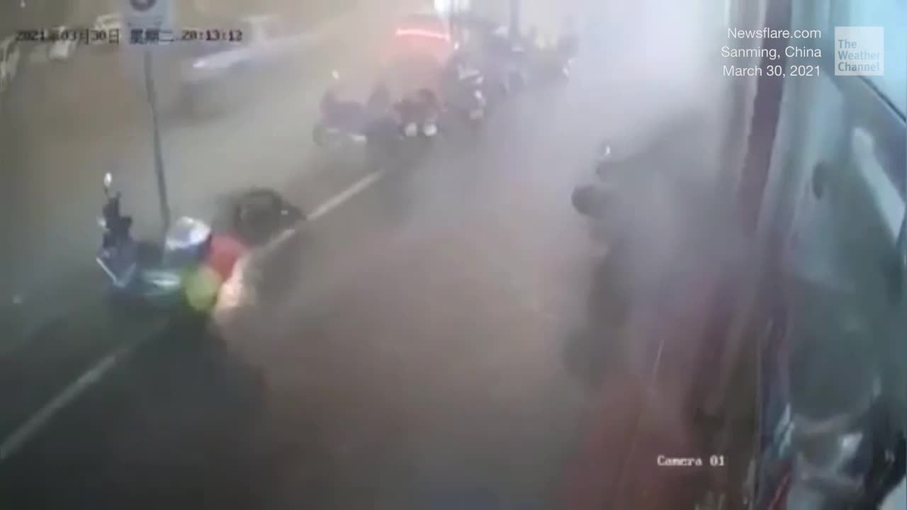 Damaging Severe Weather in Southern China - Videos from The Weather Channel