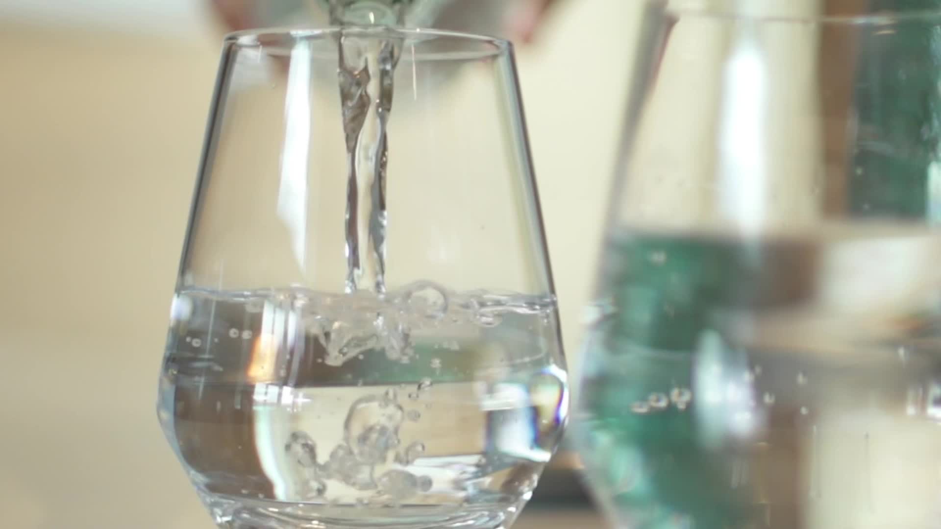 New Report: Millions in US May Be Drinking Dangerous Water - Videos ...