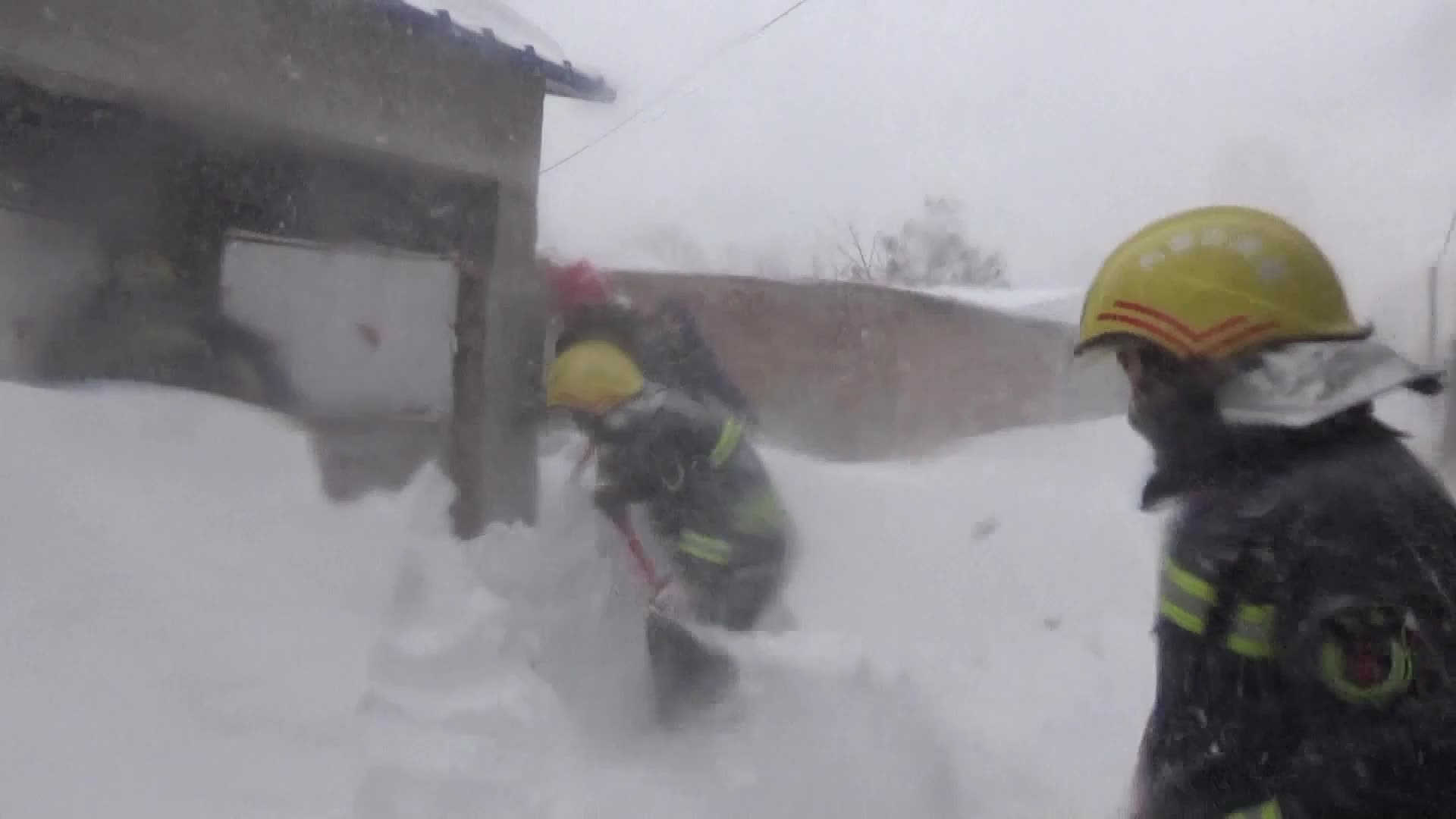 China Snowstorm Leads to Harrowing Rescue - Videos from The Weather Channel