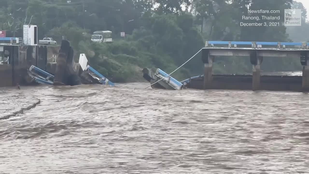Bridge Collapses Amid Severe Flooding in Thailand - Videos from The ...