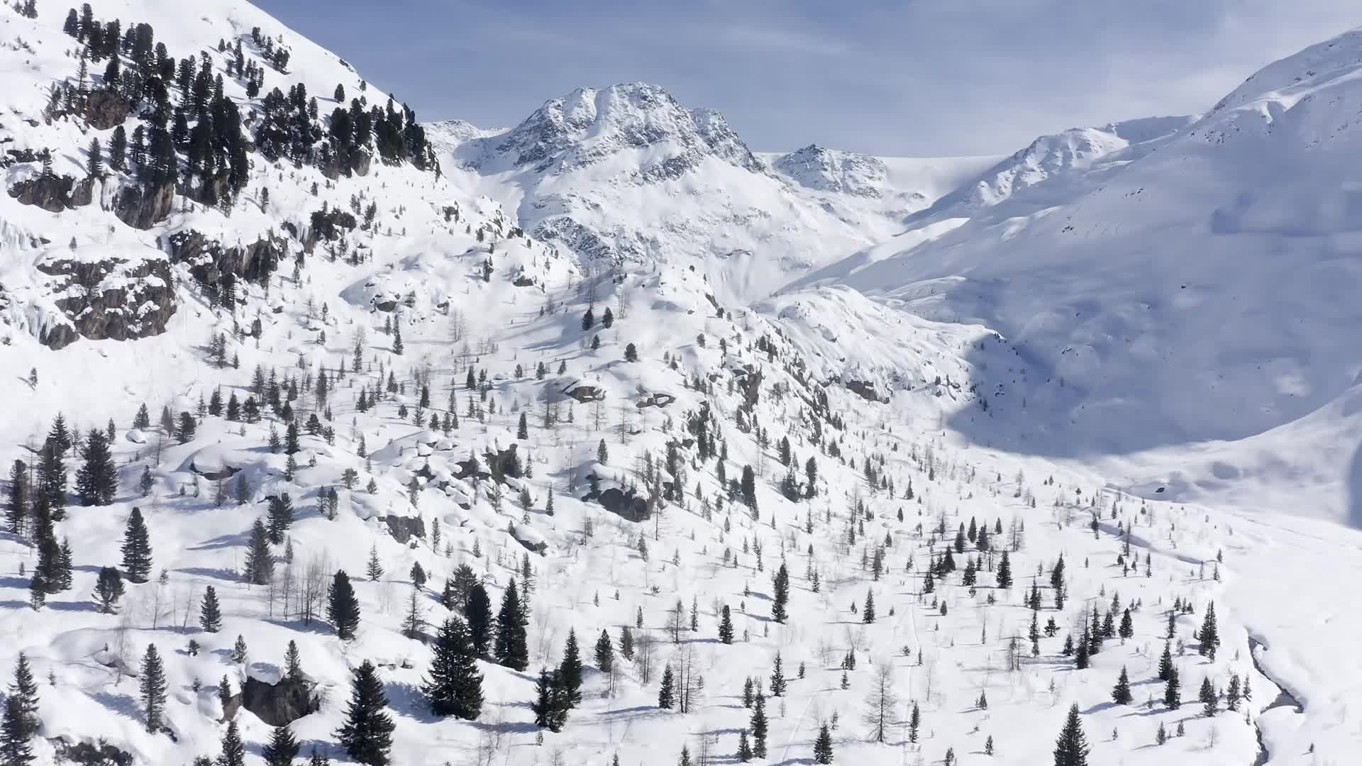 Toxic Snow in Tourist Hot Spot - Videos from The Weather Channel