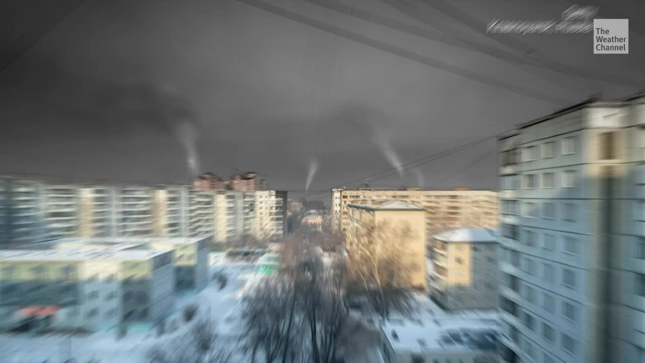 ‘Black Sky’ Pollution Sweeps Russian Cities - Videos from The Weather ...