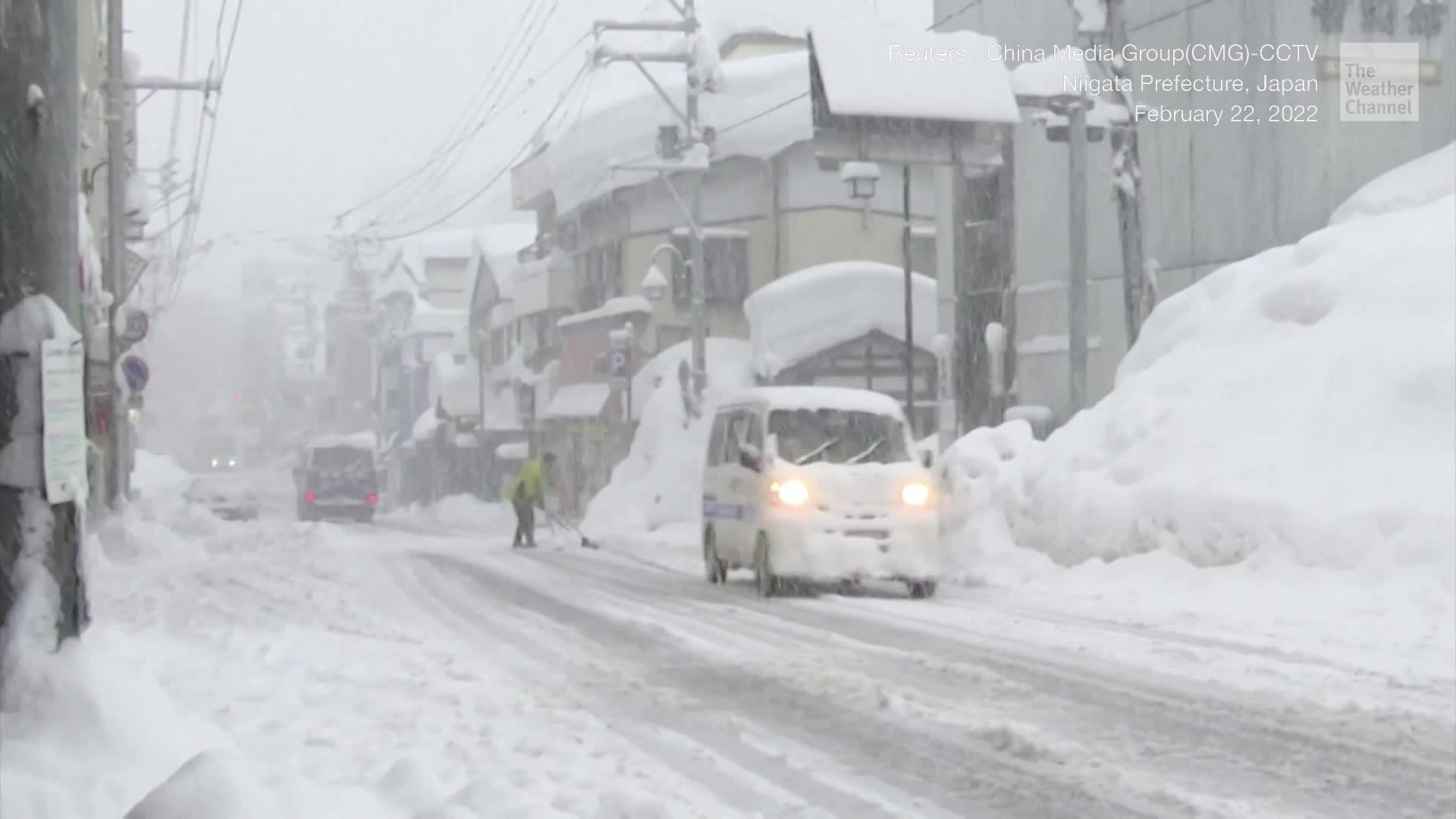 Major Snowstorm Blankets Northern Japan - Videos from The Weather Channel