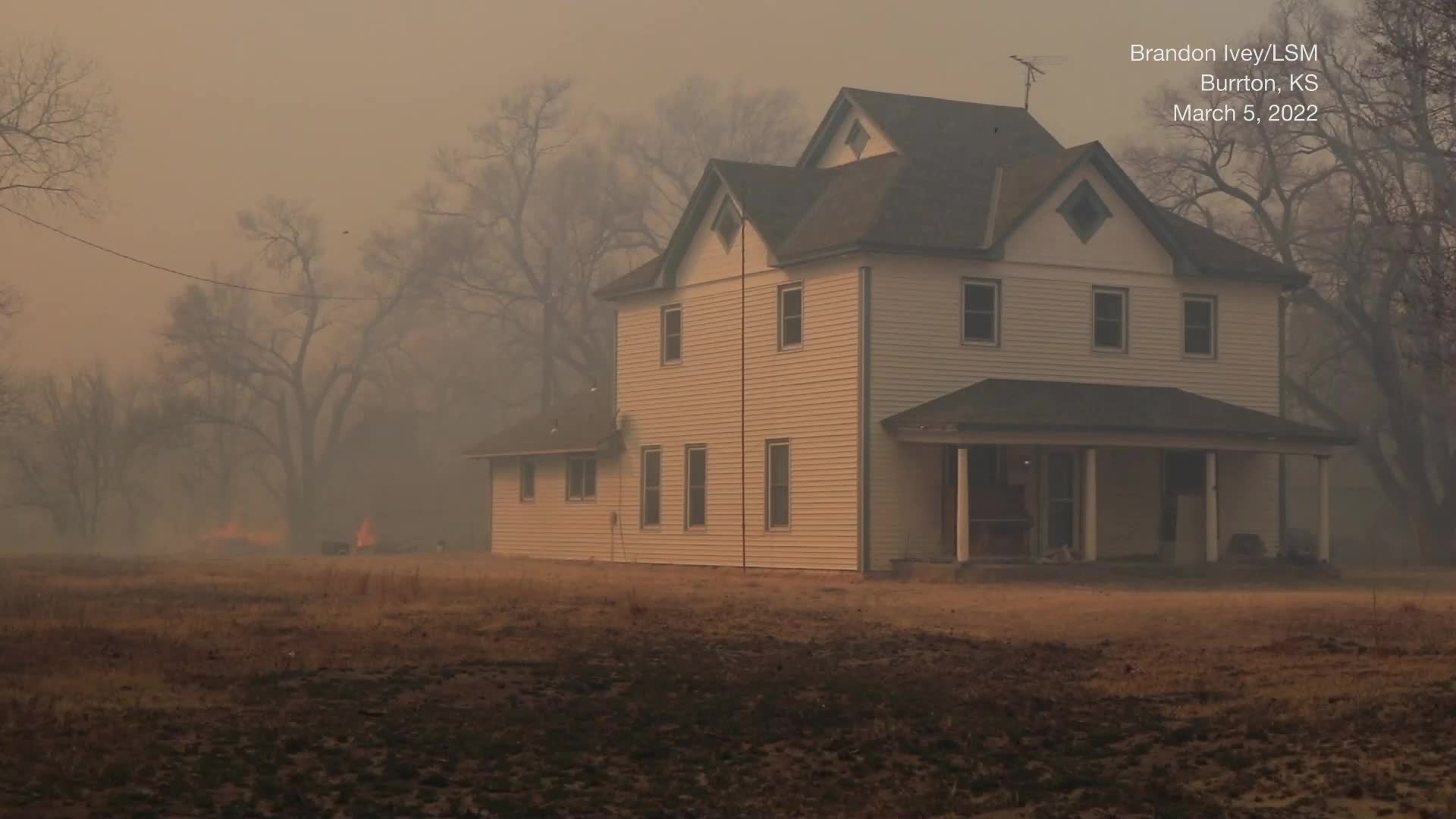 Deadly Wildfire Torches Kansas Homes - Videos from The Weather Channel