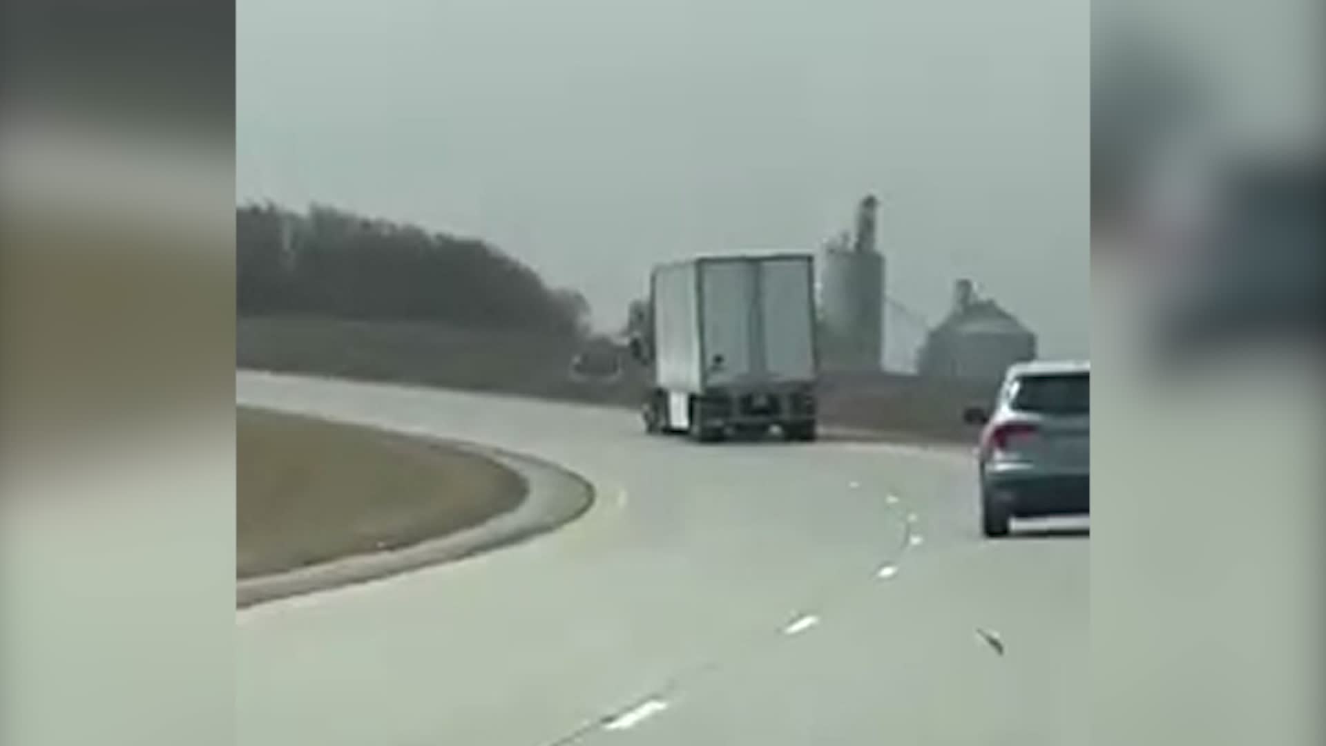 Powerful Winds Tip Semi-Truck in Iowa - Videos from The Weather Channel