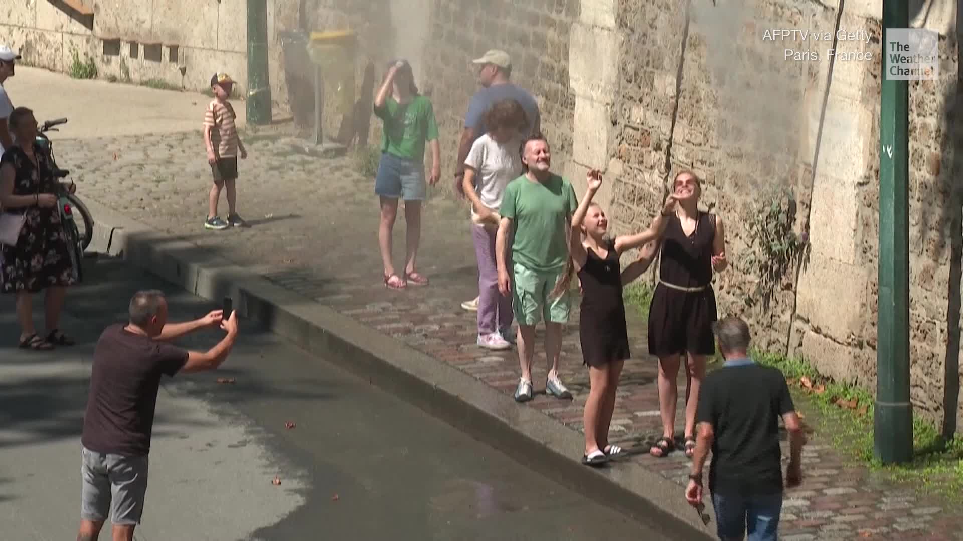 1,000 ‘Likely’ Dead From Scorching French Summer - Videos from The ...