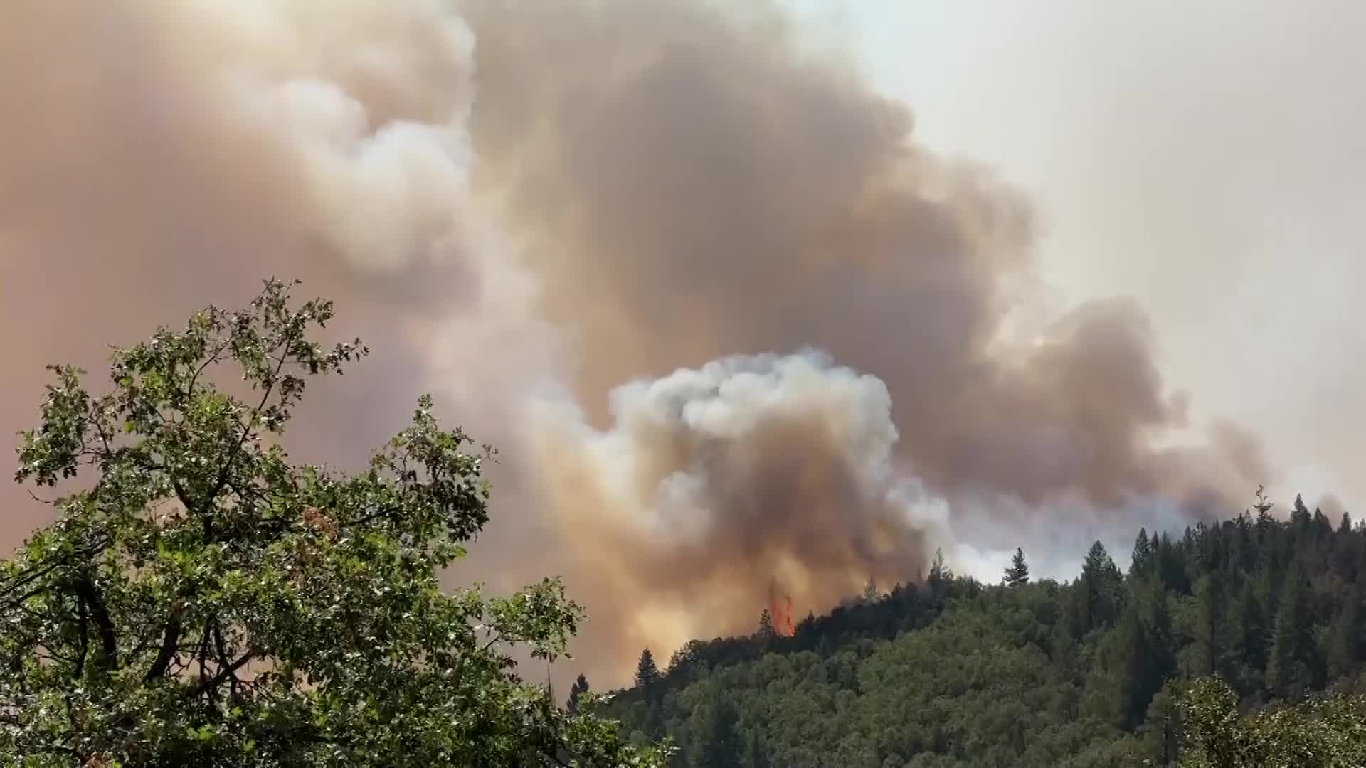California Wildfires Prompt State Of Emergency - Videos from The ...