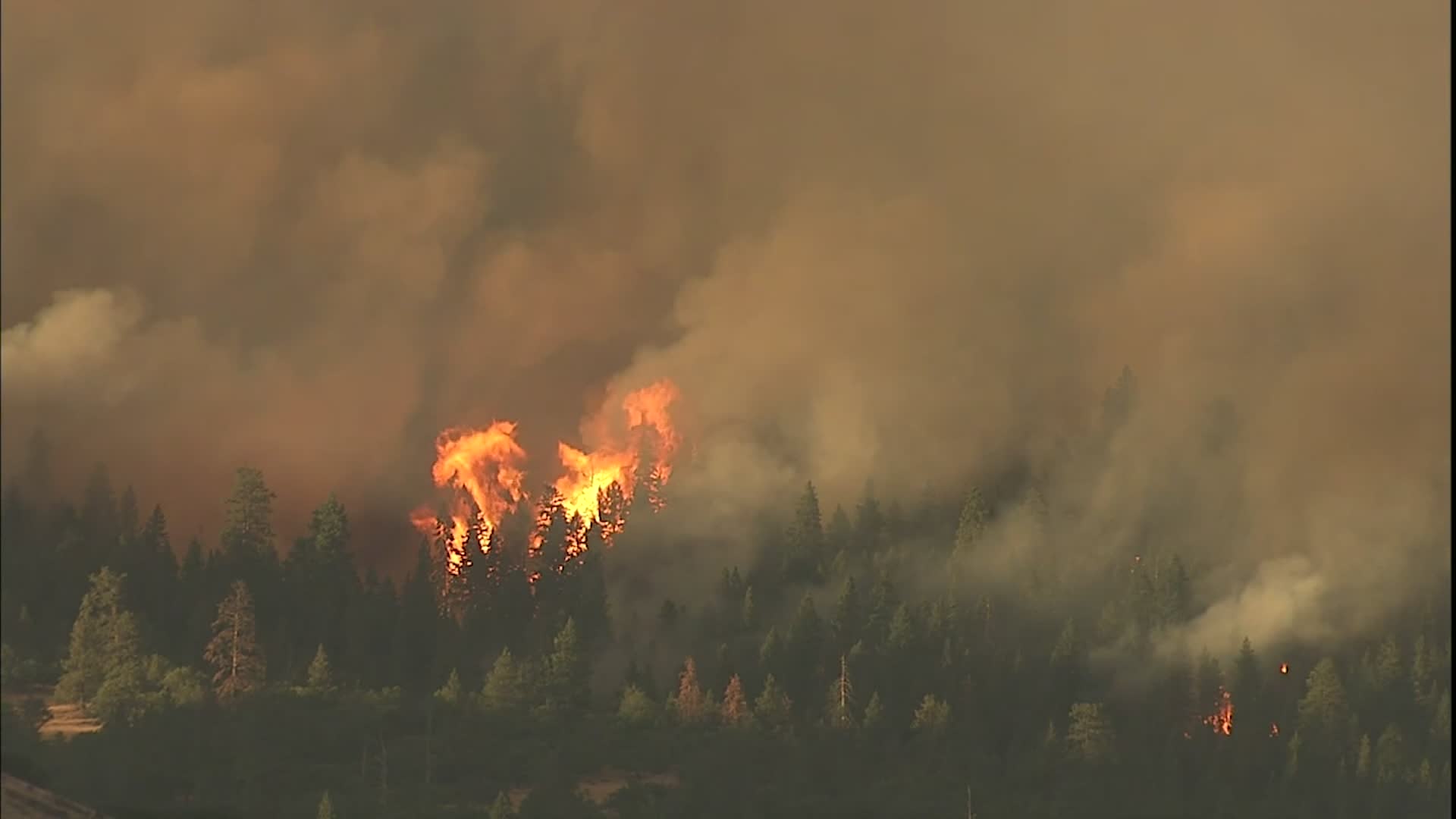 Avoiding The Dangers Of Wildfire Smoke - Videos from The Weather Channel