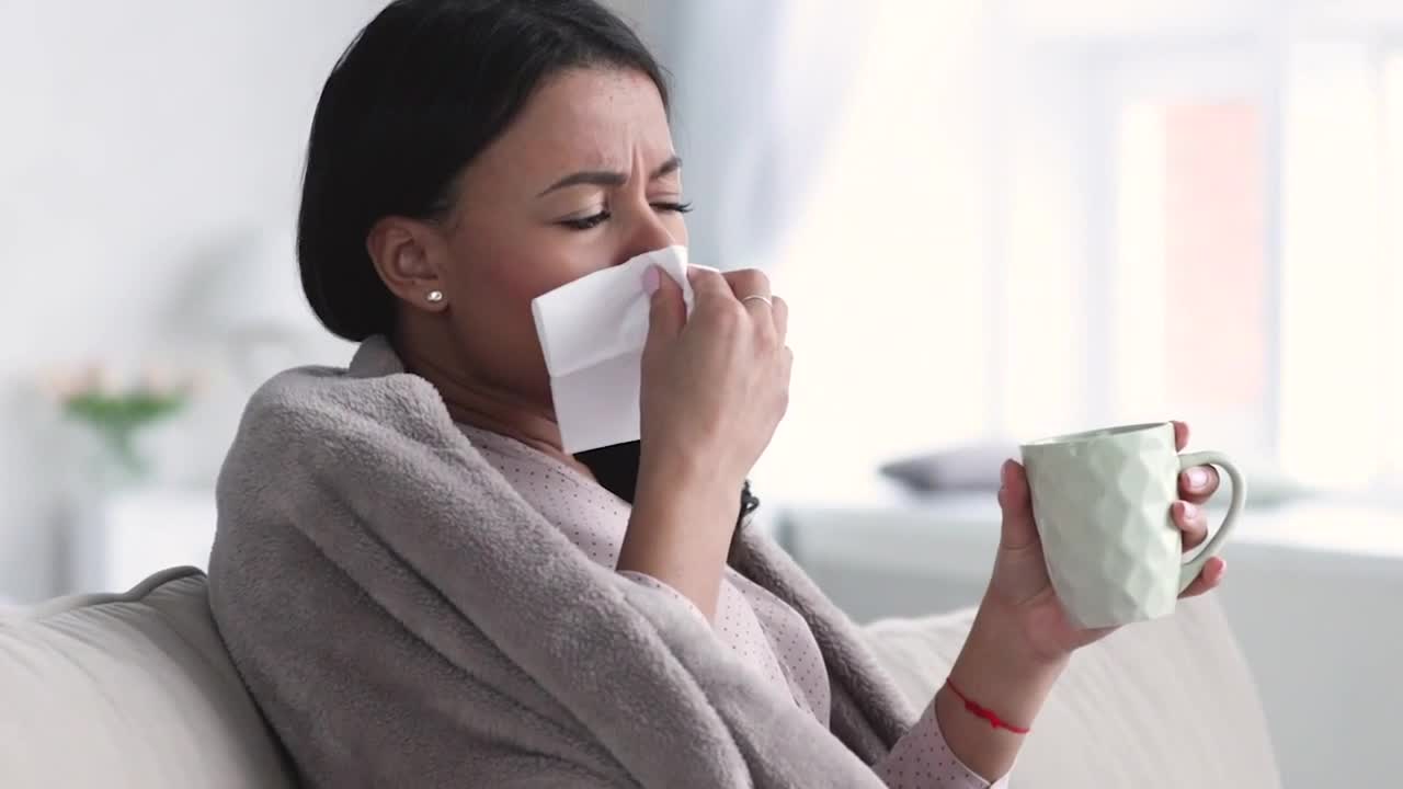 Experts Say This Flu Season Could Be Hard - Videos from The Weather Channel