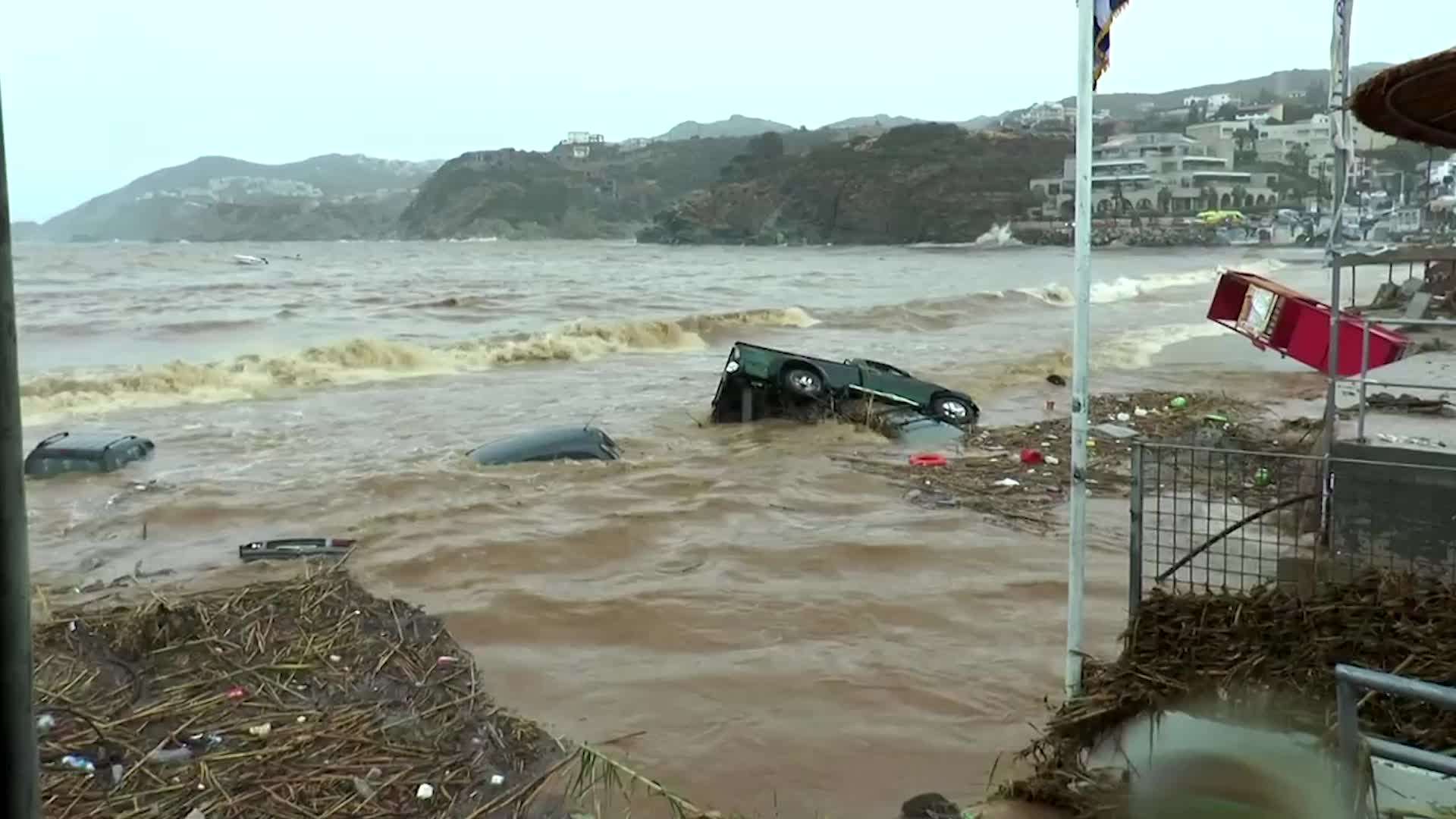 2 Dead After Major Flooding In Crete - Videos from The Weather Channel