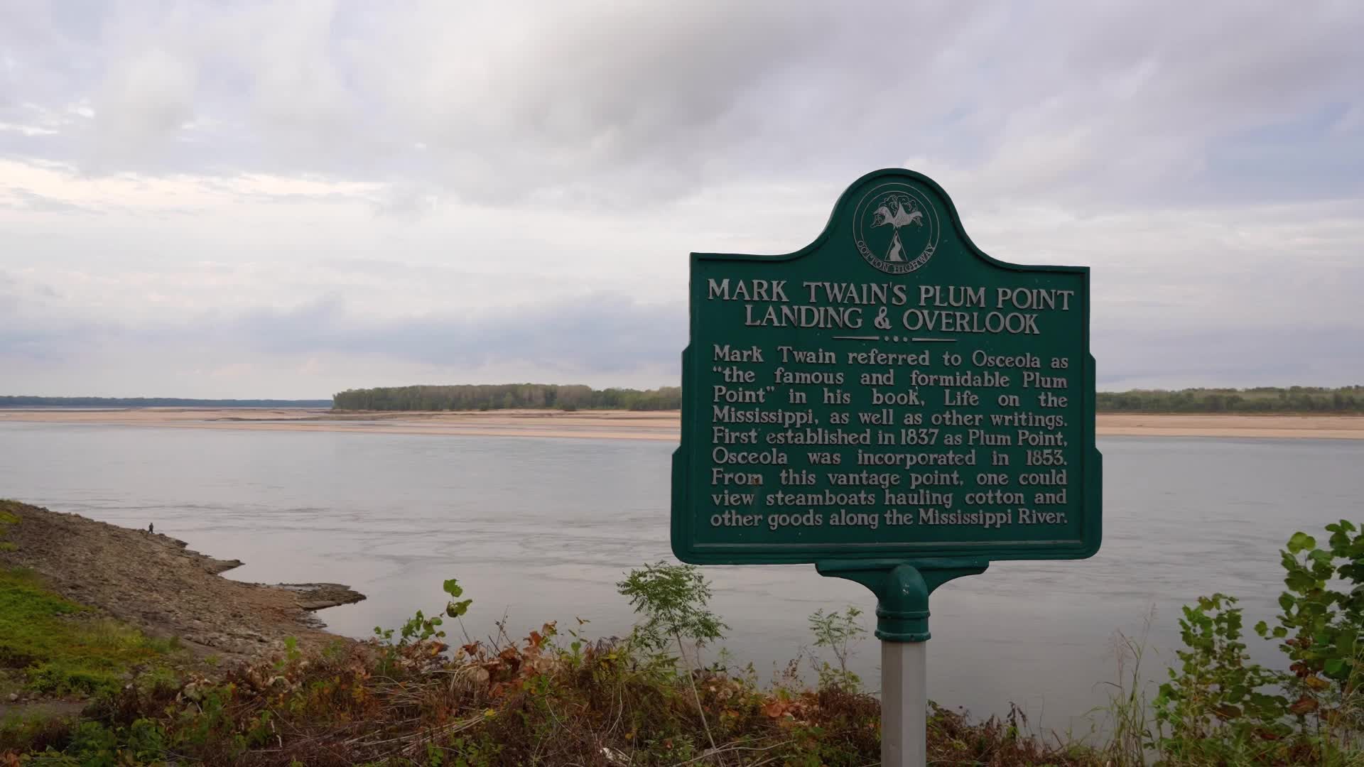 See Drastic Changes To Mississippi, Ohio Rivers In Just 3 Months ...