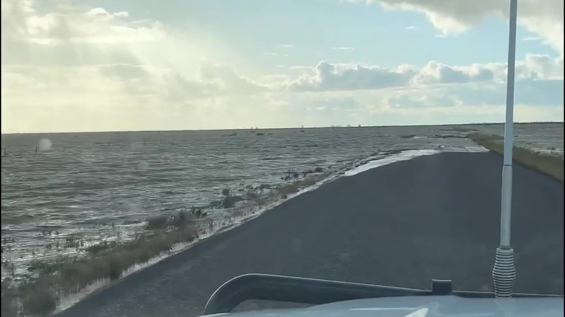Heavy Rain Forms Inland Sea In Australia - Videos from The Weather Channel