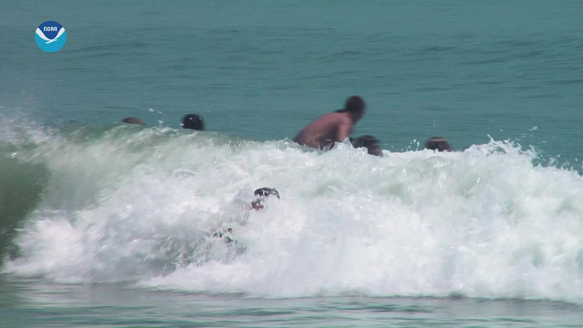 Rip Current Dangers As Winter Beachgoers Arrive - Videos from The ...