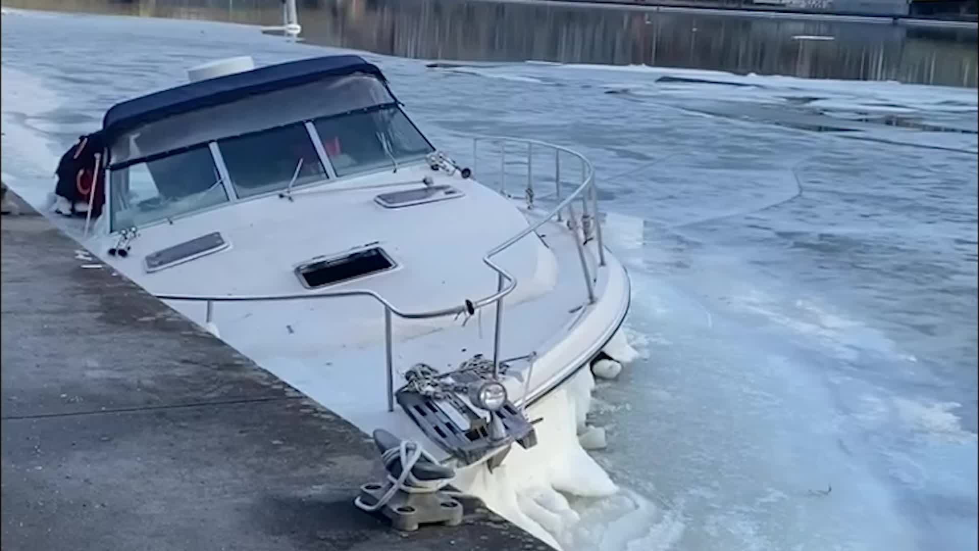 This Boat Is Literally Frozen Into The River In Pittsburgh - Videos ...