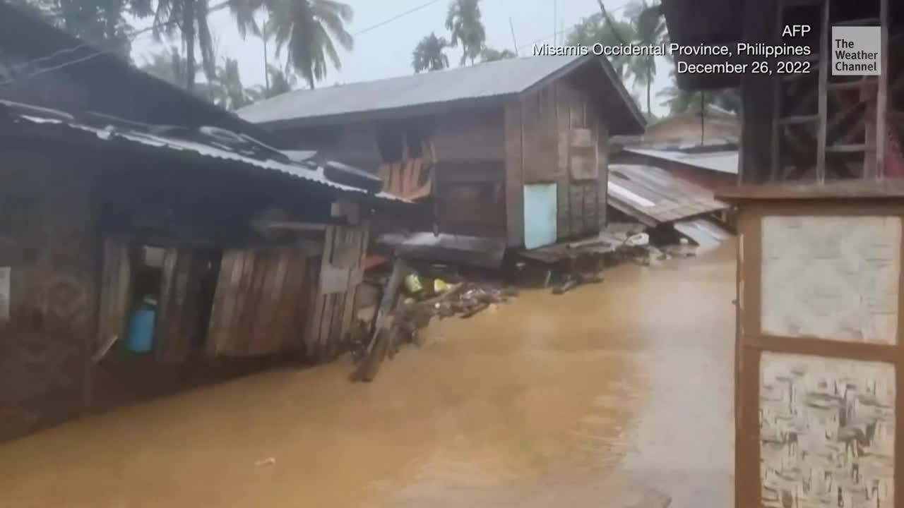 Dozens Dead In Philippines Flooding - Videos from The Weather Channel