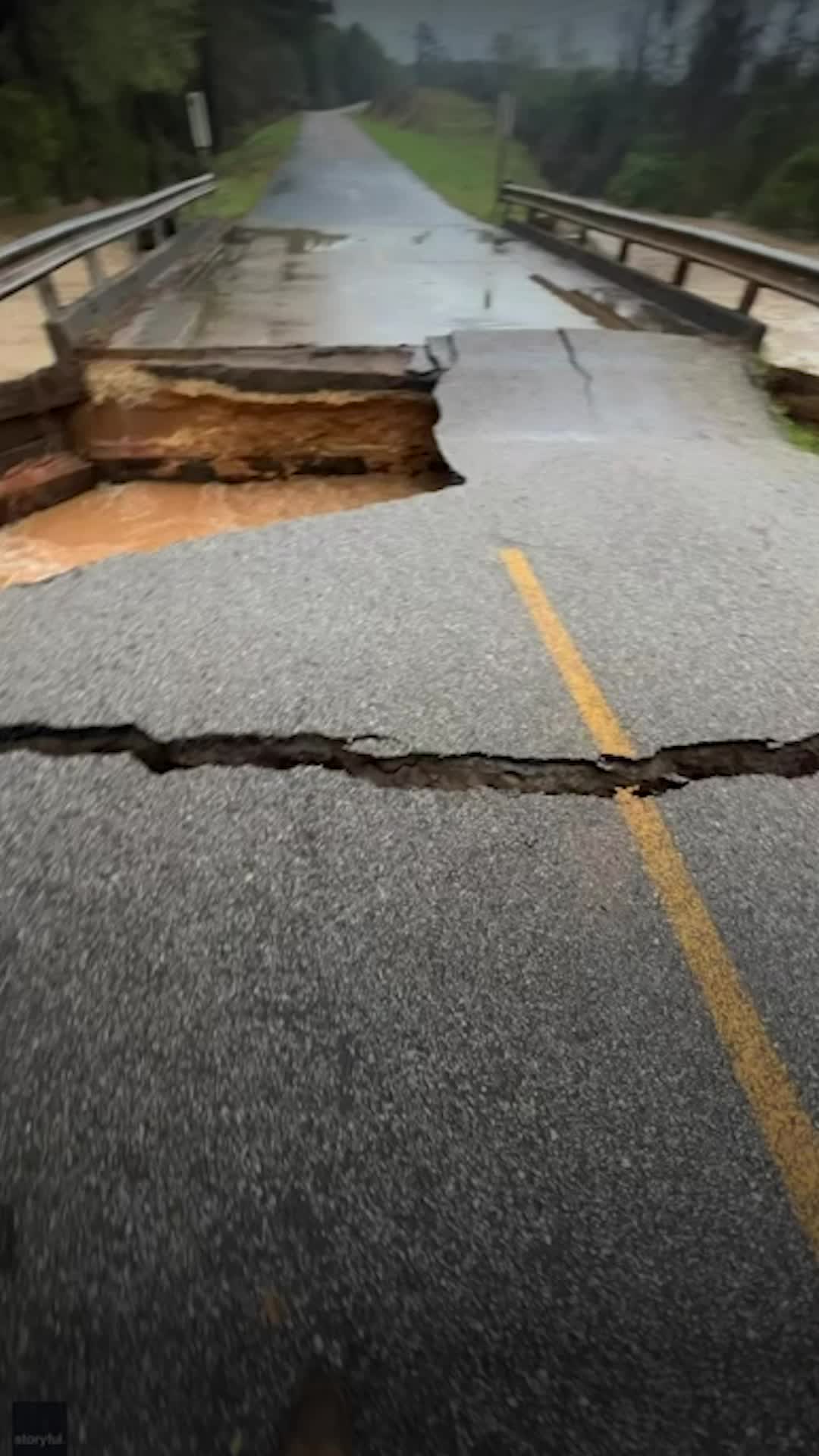 0329_alabama_bridge_collapses_VIDEO_NATIONAL - Videos from The Weather ...