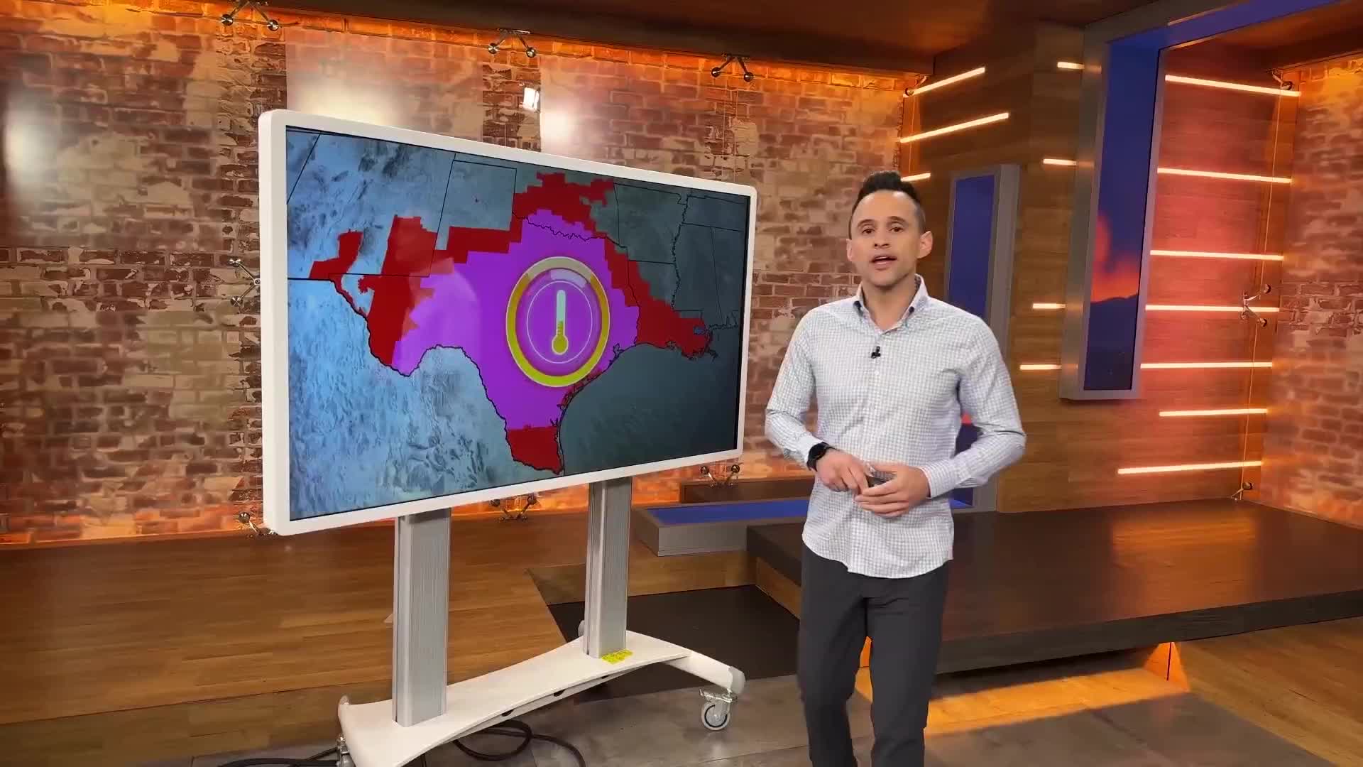 Scorching Heat Continues To Blanket Texas - Videos from The Weather Channel