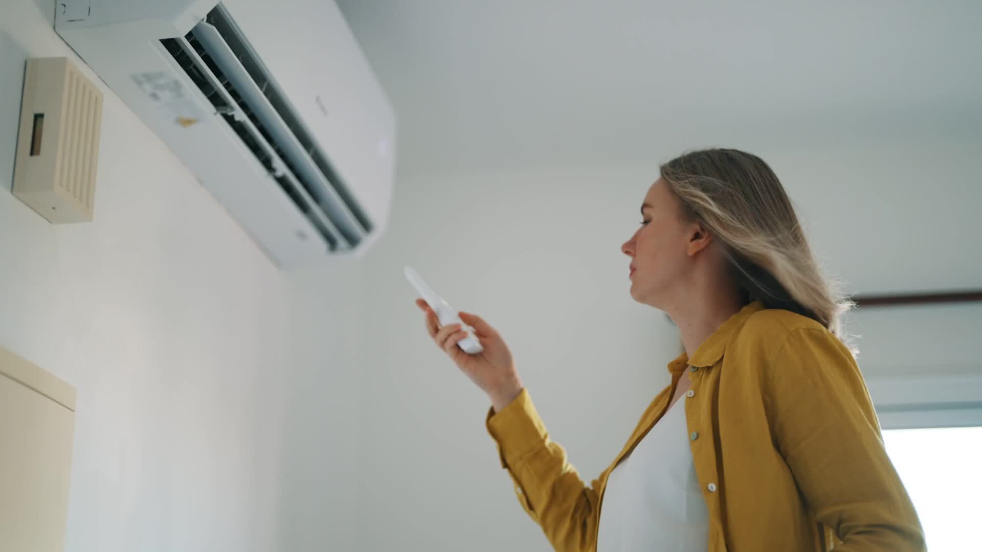 Families Struggle To Keep The AC On - Videos from The Weather Channel