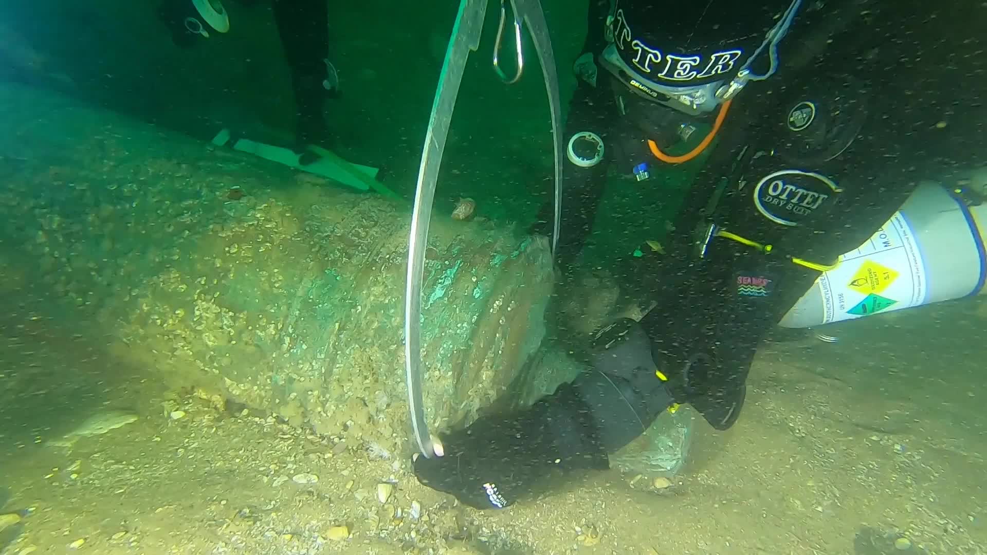 Tagging Shipwrecks Under The Sea - Videos from The Weather Channel