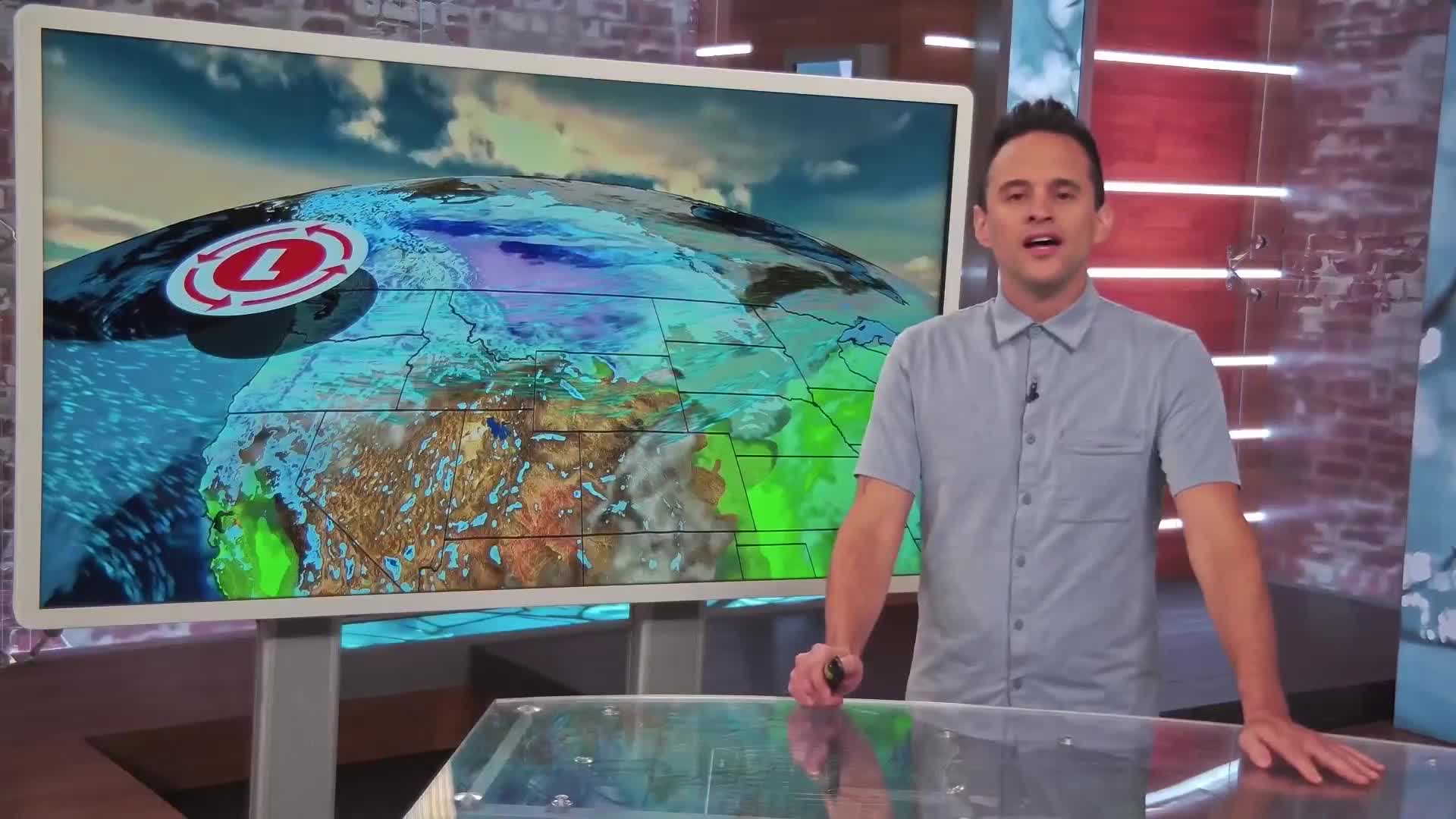 First Big Snowstorm Of The Season Underway - Videos from The Weather ...