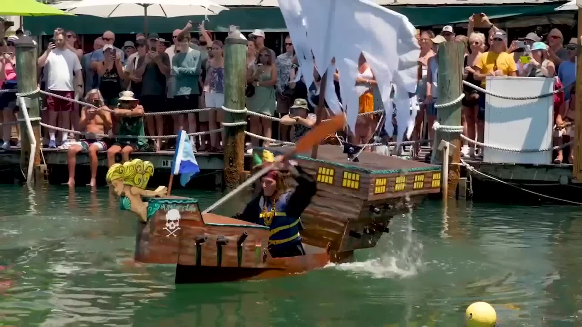 Eccentric Boat Race Rewards ‘Sinkers’ - Videos from The Weather Channel