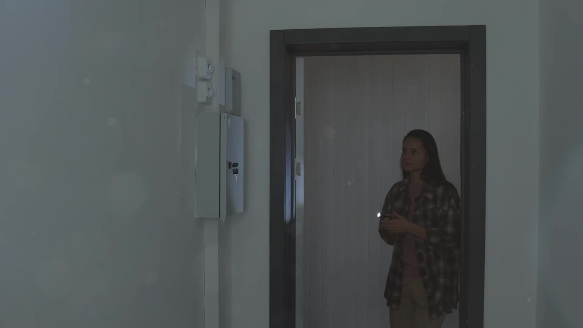 Power Outage Hacks For Hurricane Season - Videos from The Weather Channel