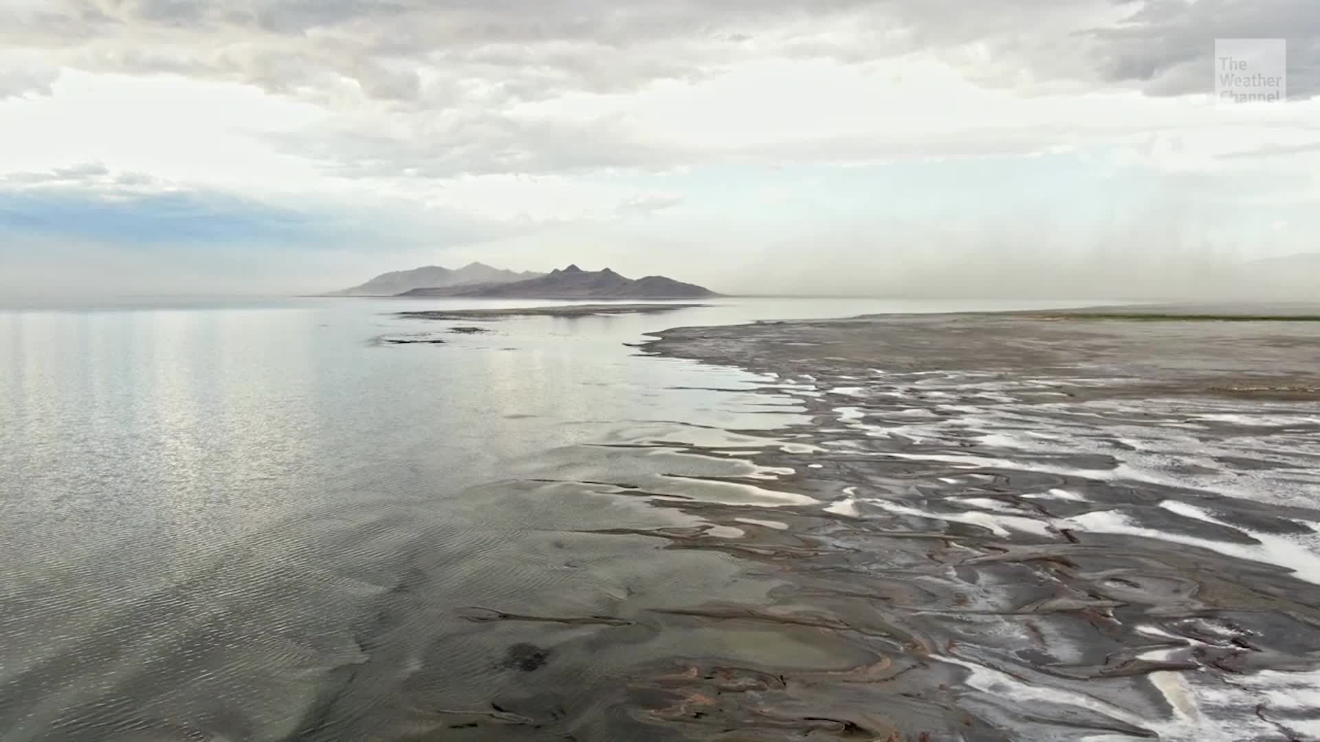 Great Salt Lake Drying Out And Emitting Millions Of Tons - Videos from ...