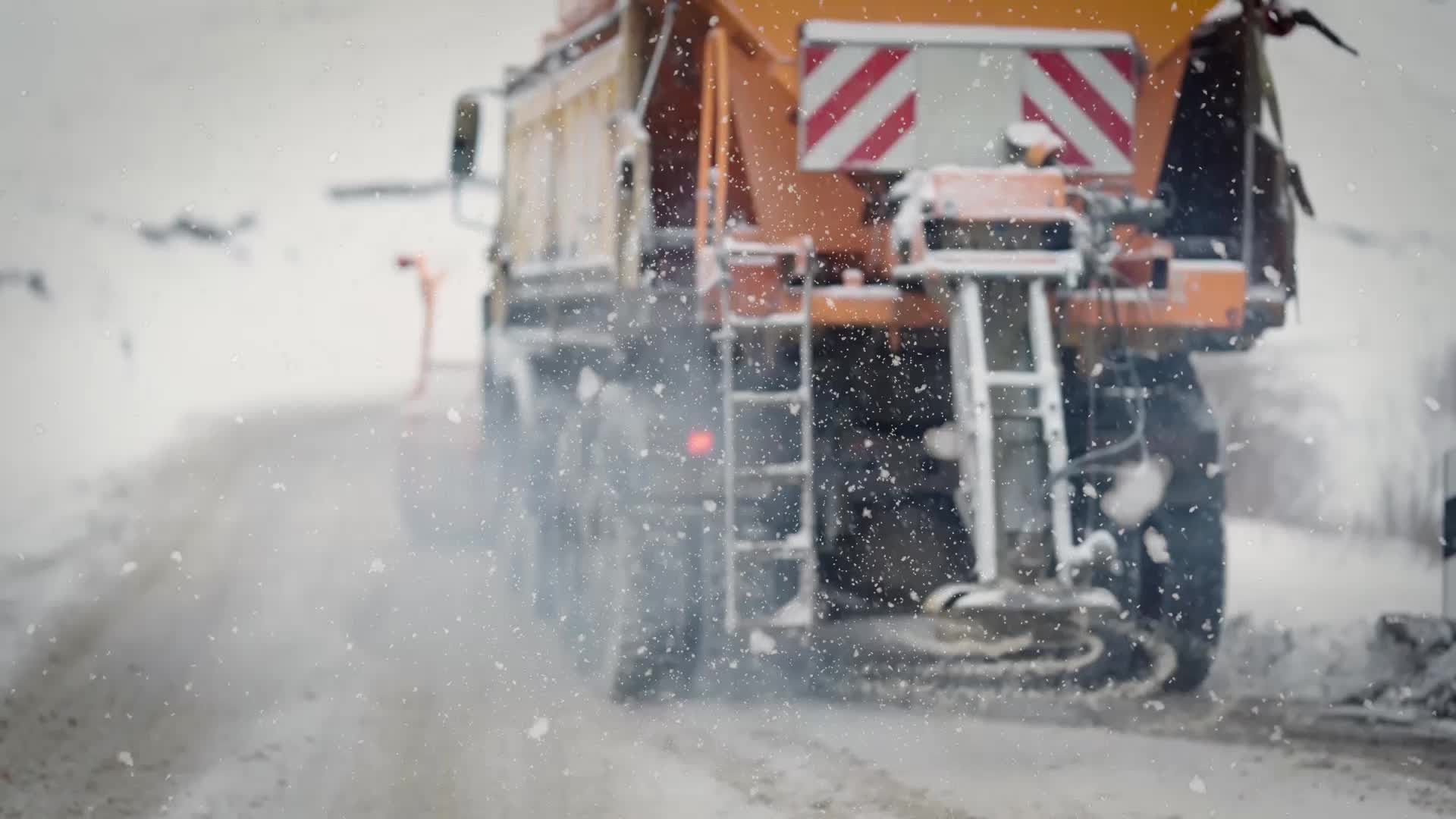 How Road Salt Works On Roads - Videos from The Weather Channel