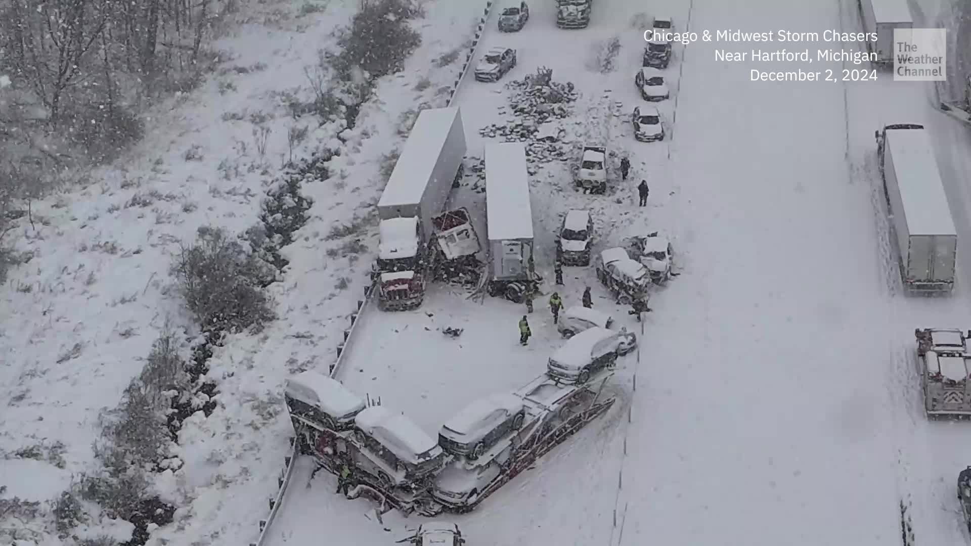 Snowy Michigan Pileup Involves 17 Vehicles - Videos from The Weather ...