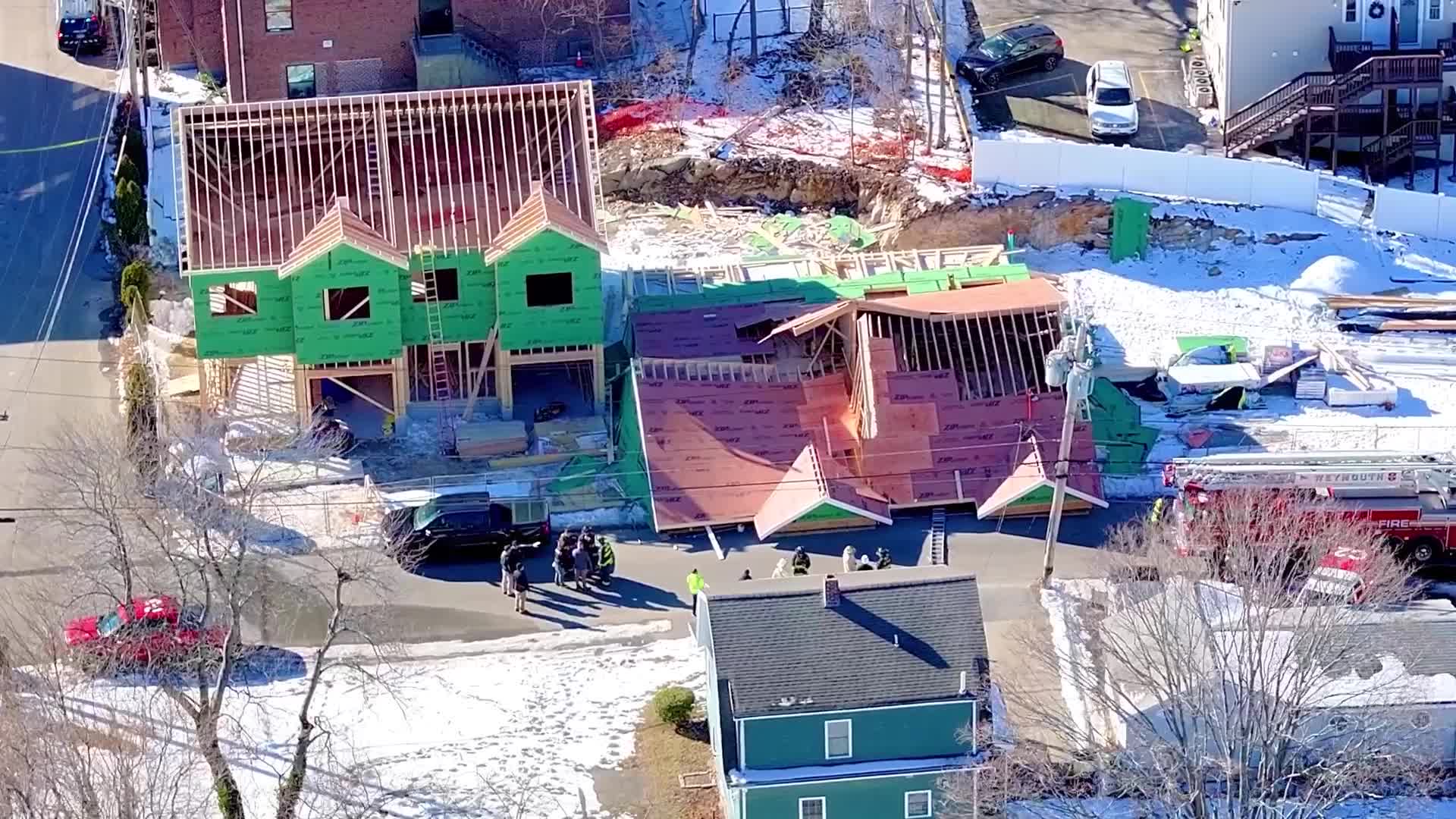 House Collapses After ‘Tornadolike’ Wind - Videos from The Weather Channel