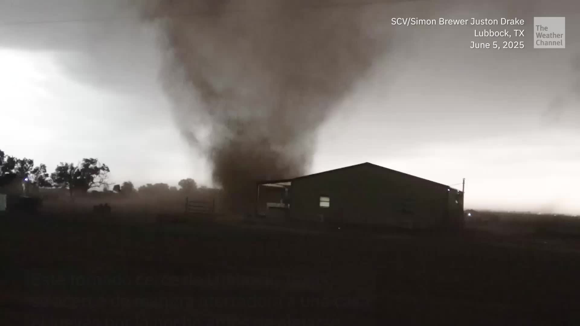 Tornado Se Acerca Aterradoramente a una Casa en Texas - Videos de The ...