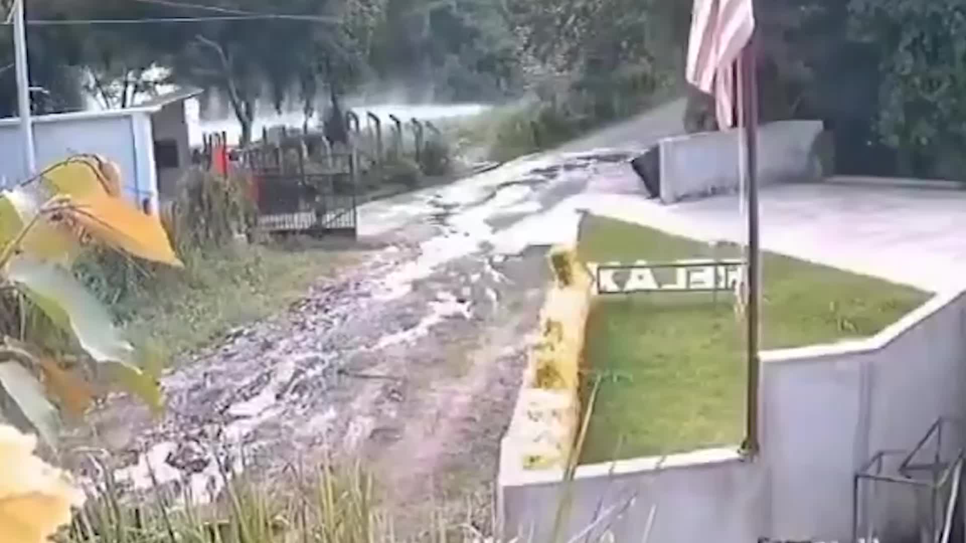 Mira Una Gran Explosión Geotérmica En El Salvador - Videos de The ...