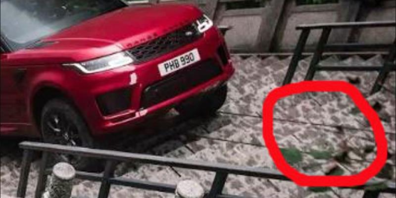 Offroad-Sensation oder Fake? Land Rover klettert 999 Stufen hoch ...