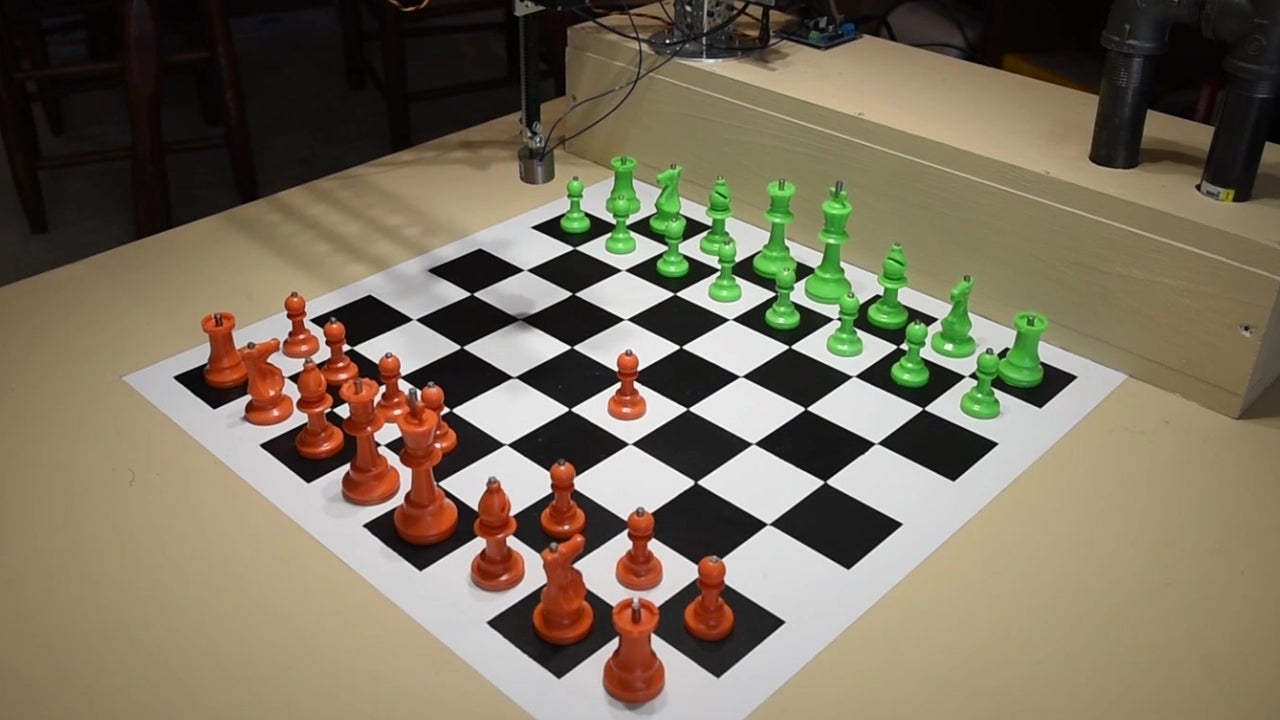 Chess-Playing Robot Will Likely Beat You - Videos from The Weather Channel