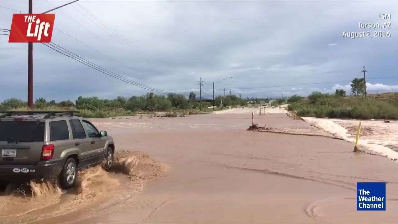 Arizona Monsoon Thunderstorms Close Highway - Videos from The Weather ...