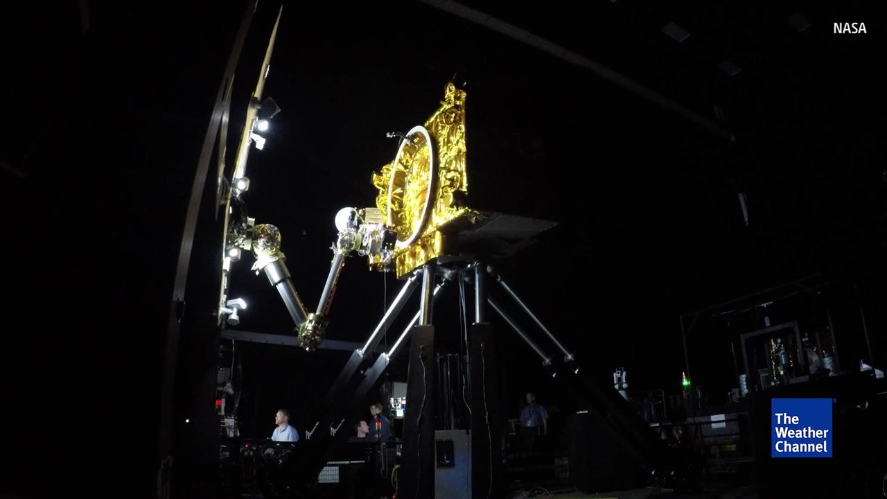 NASA Preps Robotic Repair System - Videos from The Weather Channel ...