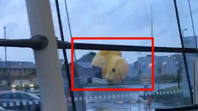 Huge Rubber Duck Blows Through City - Videos from The Weather Channel