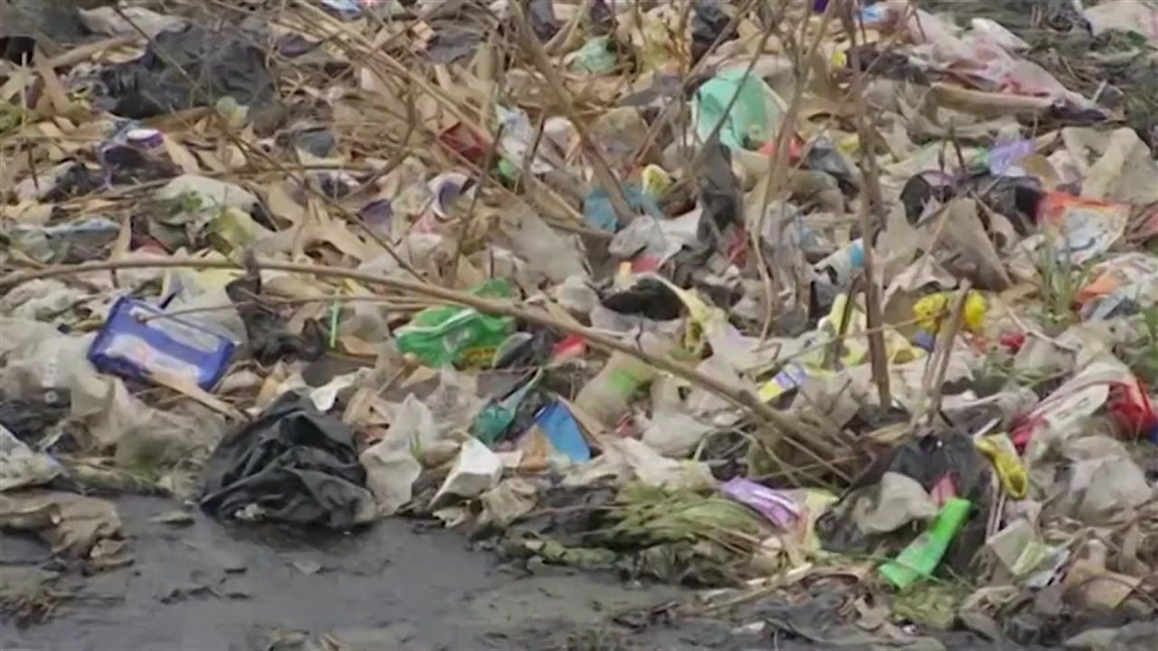 Rio mais poluído do mundo vai ter limpeza | The Weather Channel